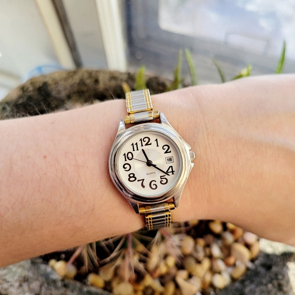 Accessories | Vintage Classic Stretch Watch | Poshmark